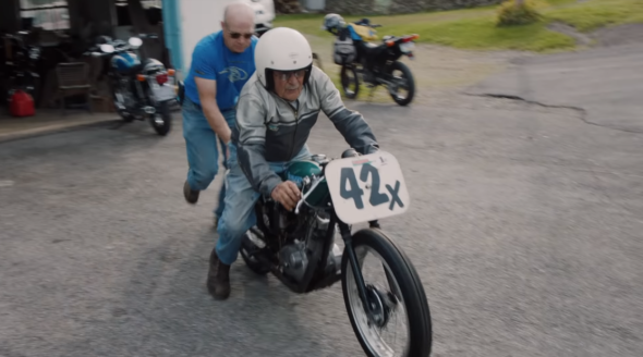 エド・フィッシャー94歳。AMA殿堂のレーサー。 | 動画ライダー