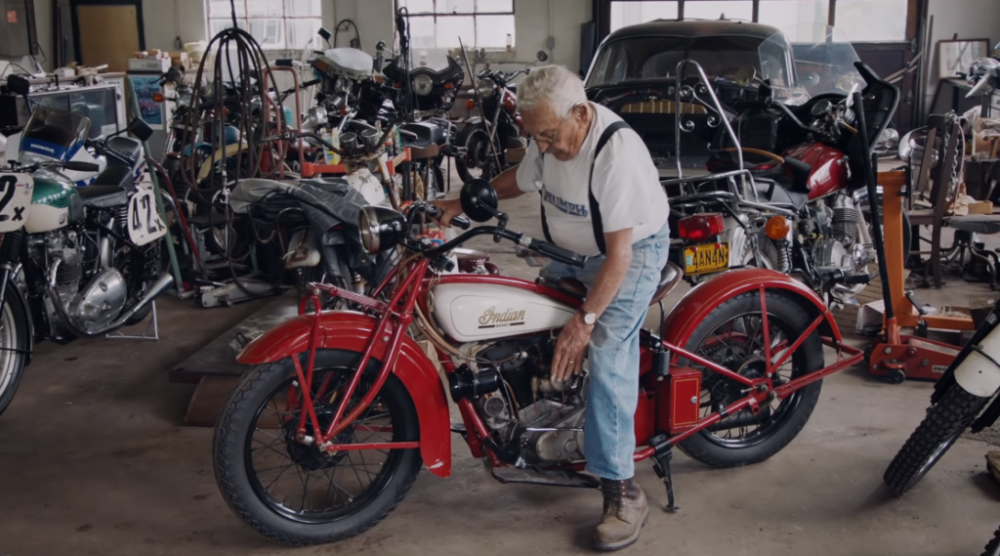 エド・フィッシャー94歳。AMA殿堂のレーサー。 | 動画ライダー